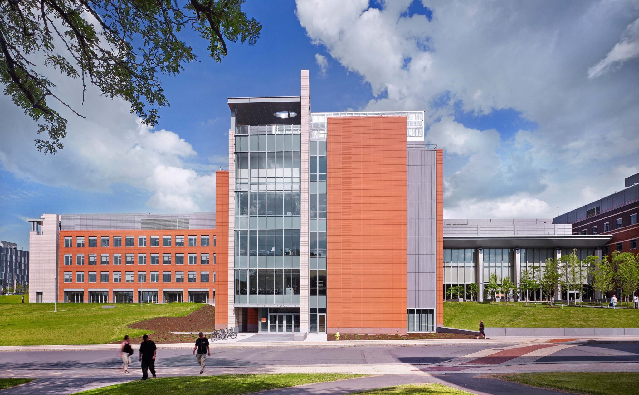 Syracuse University - Ellenzweig